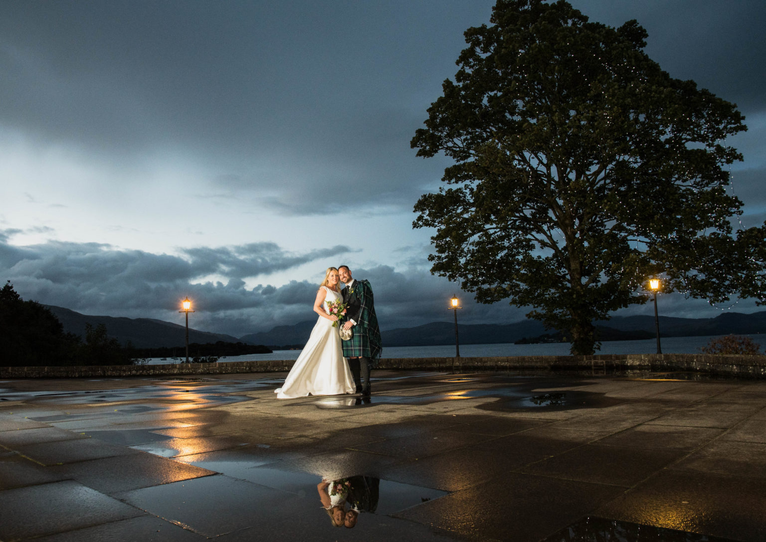 A Stunning Couple, A Great Wedding, A Perfect Venue = The Cruin Loch ...